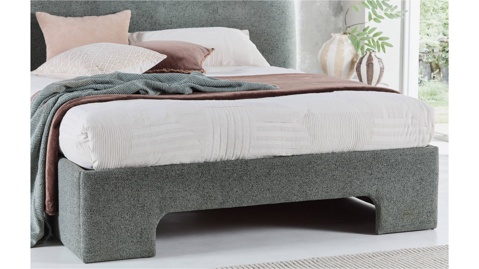 Luca Bed - King | Domayne