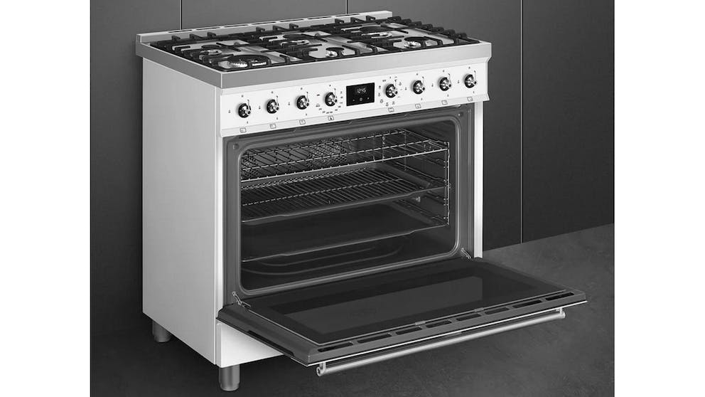 Smeg 900mm Classic Freestanding Cooker with Gas Cooktop - White | Domayne