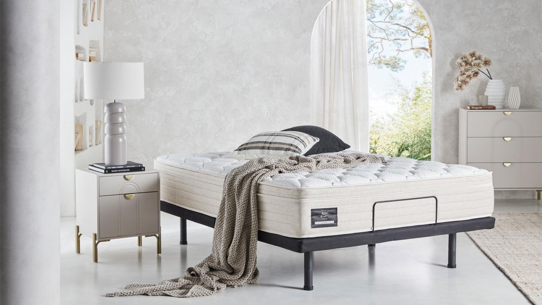 King Koil Pursuit Limited Edition Medium Mattress + A.H. Beard Renew ...