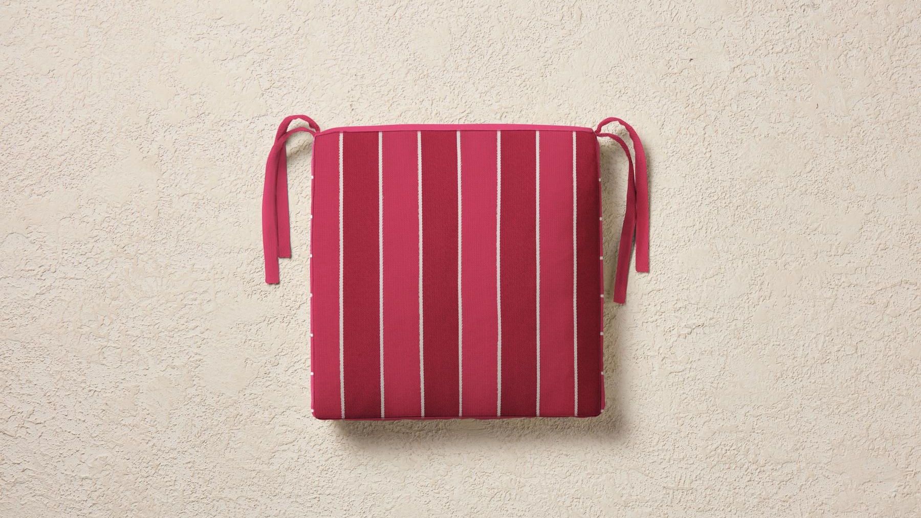 Palm Cove Willa Outdoor Chair Pad in Hibiscus | Domayne